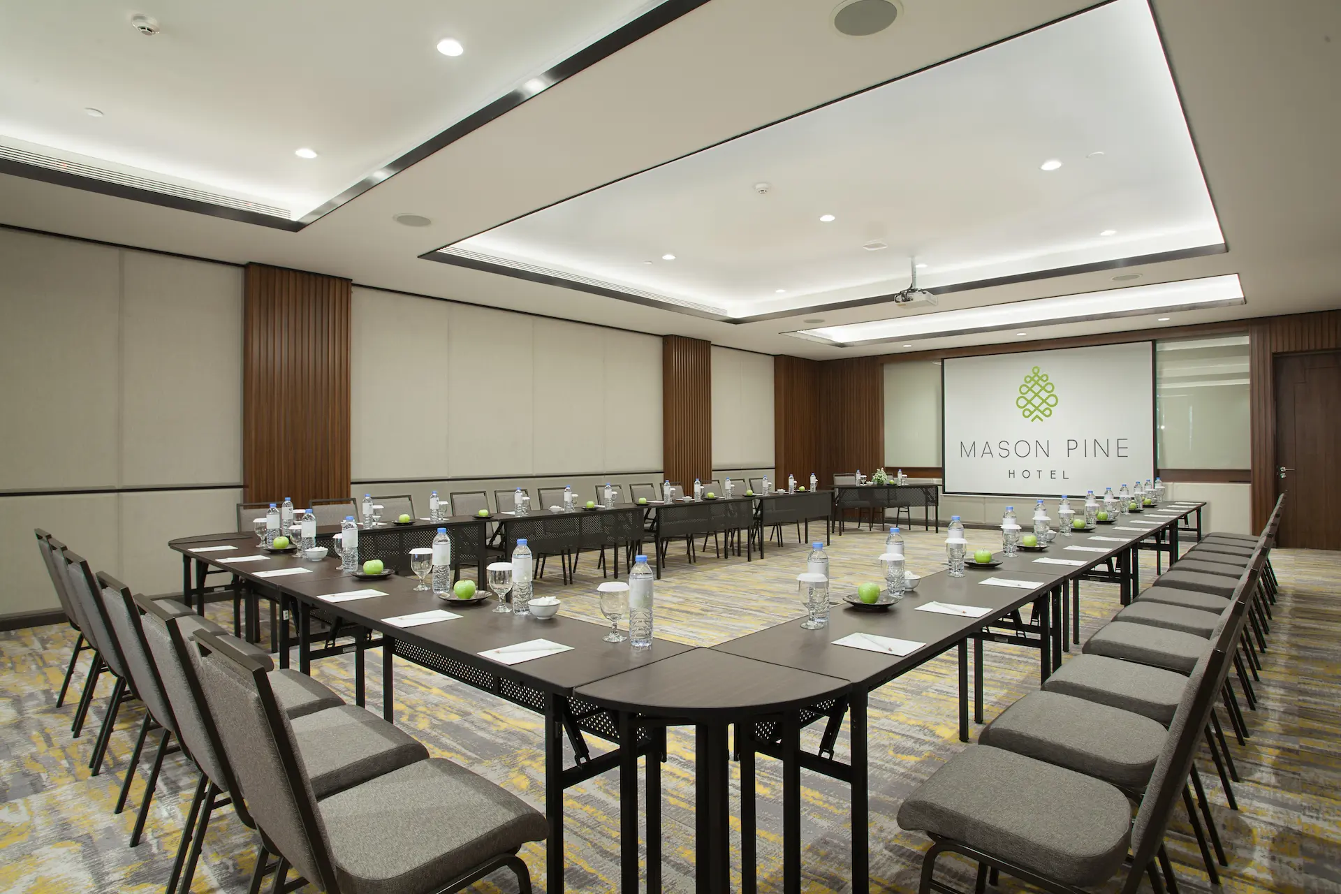 Meeting Room Bandung Mason Pine Hotel Terbaik 2025